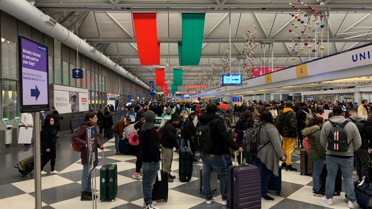 Significant Winter Storm Set to Impact Travel on Chicago Area Roads, at ...