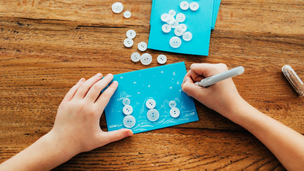 Handmade Holiday Cards Are Gifts in Themselves; Some Tips – NBC Chicago