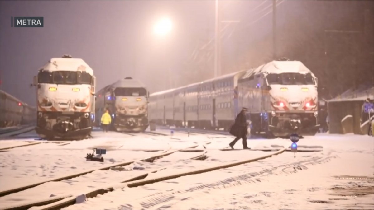 Chicago Metra, CTA Trains Report Freezing Switches, Train Tracking ...