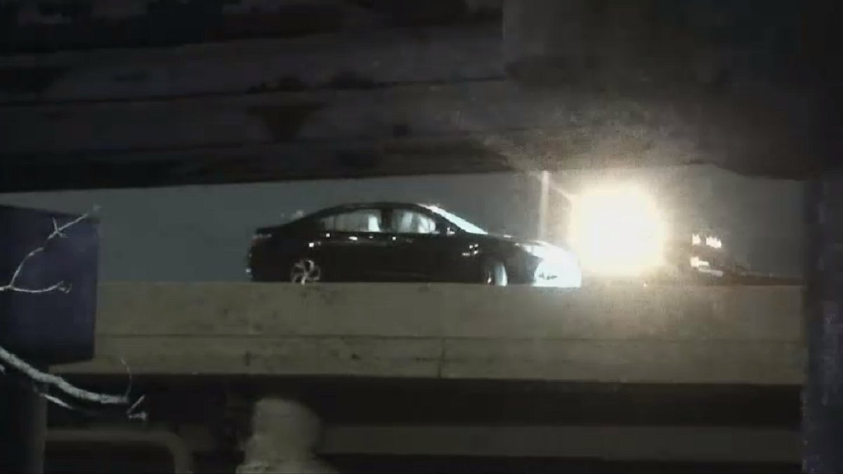 Man Killed After Falling From Dan Ryan Overpass During 6-Vehicle Crash ...