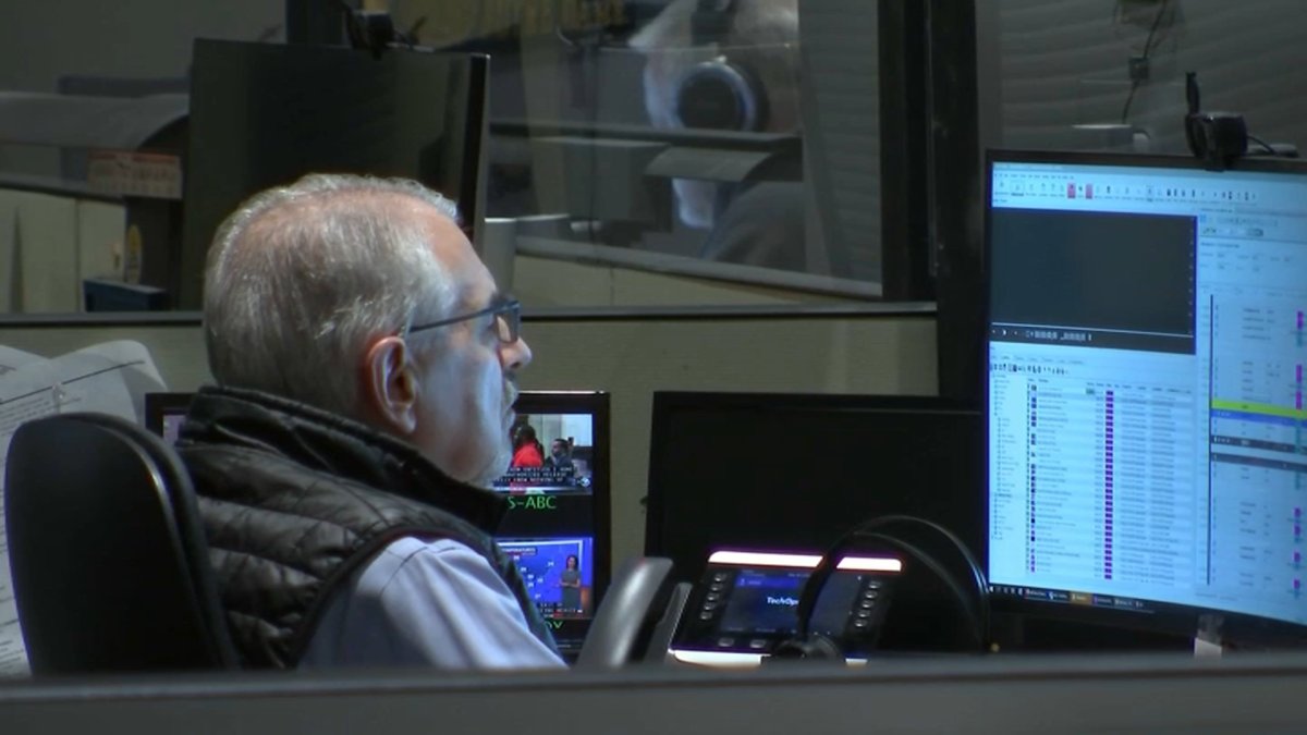 NBC 5 Recognizes Retiring Executive Producer Joe Kolina – NBC Chicago