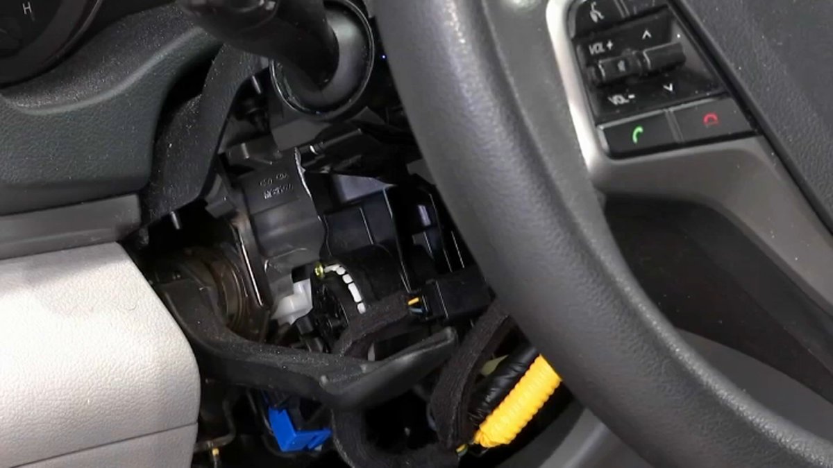 Matteson Police Department Receives Steering Wheel Locks From Hyundai ...