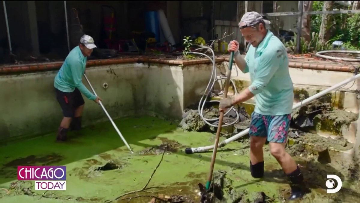 ‘Dirty Jobs With Mike Rowe’ Takes a Look Into Unusual, Messy Jobs – NBC ...