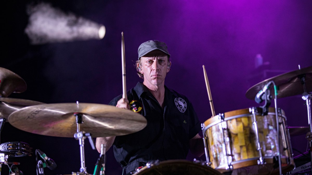 Modest Mouse Drummer Jeremiah Green Dies – NBC Chicago