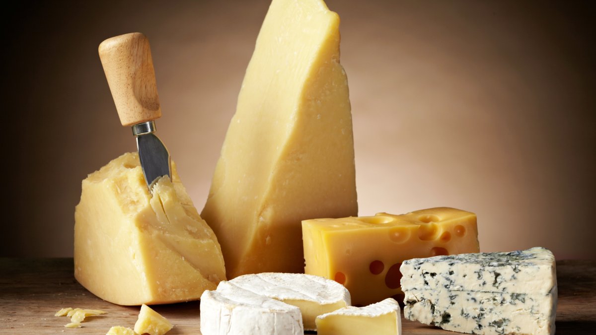 This Job Would Pay You $1000 Just to Eat Cheese, With a Catch – NBC Chicago