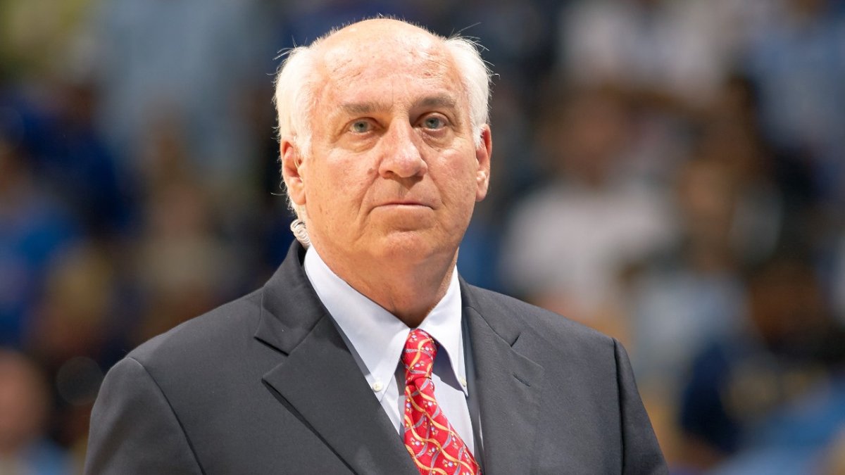 College Basketball Broadcaster Billy Packer Dies at 82 – NBC Chicago