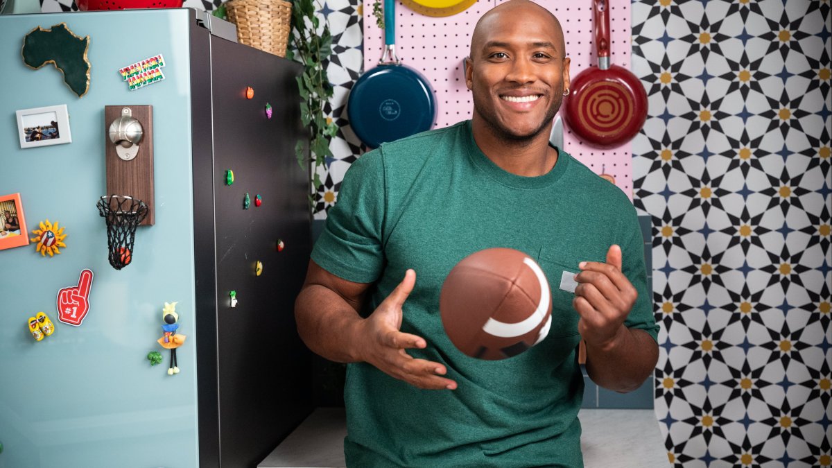 4 Foods This Former NFL Player and Chef Keeps Stocked to Fuel His ...