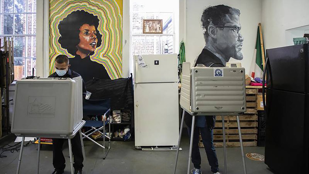 With A Tight Race To The Finish Voters Face Pivotal Decision In