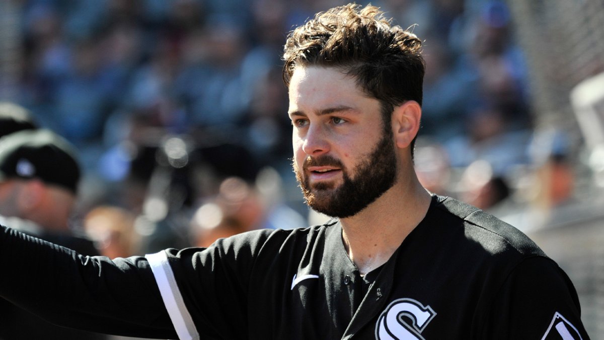 MLB Network’s Robert Flores Sees Bounce Back Year for Lucas Giolito ...