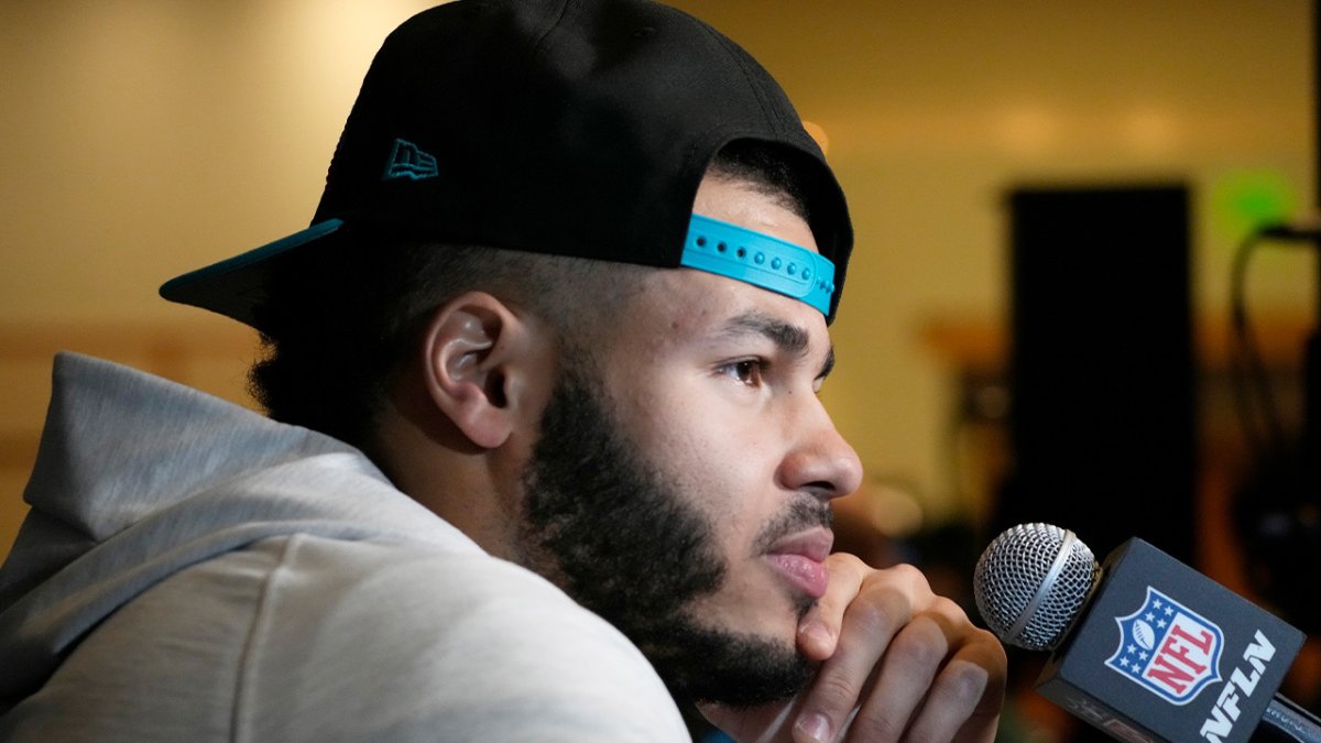 T.J. Edwards Attests to Justin Fields’ Speed, Surprised by Size – NBC ...