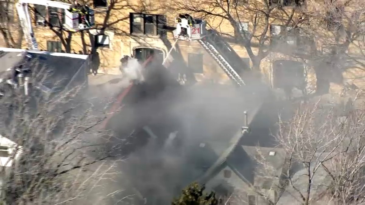 Chicago Firefighters Extinguish 2-Alarm Fire in Lakeview – NBC Chicago