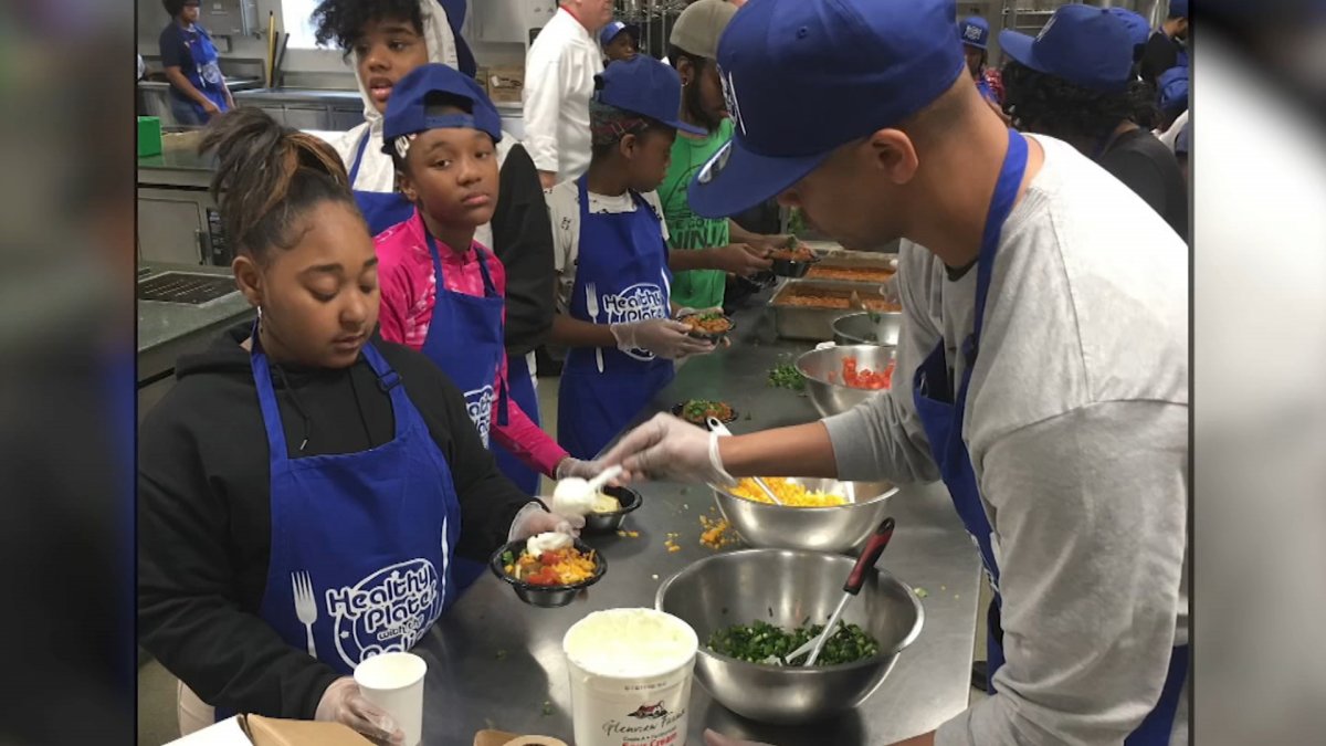 Police Officers, Children Strengthen Community Bonds Through Cooking ...