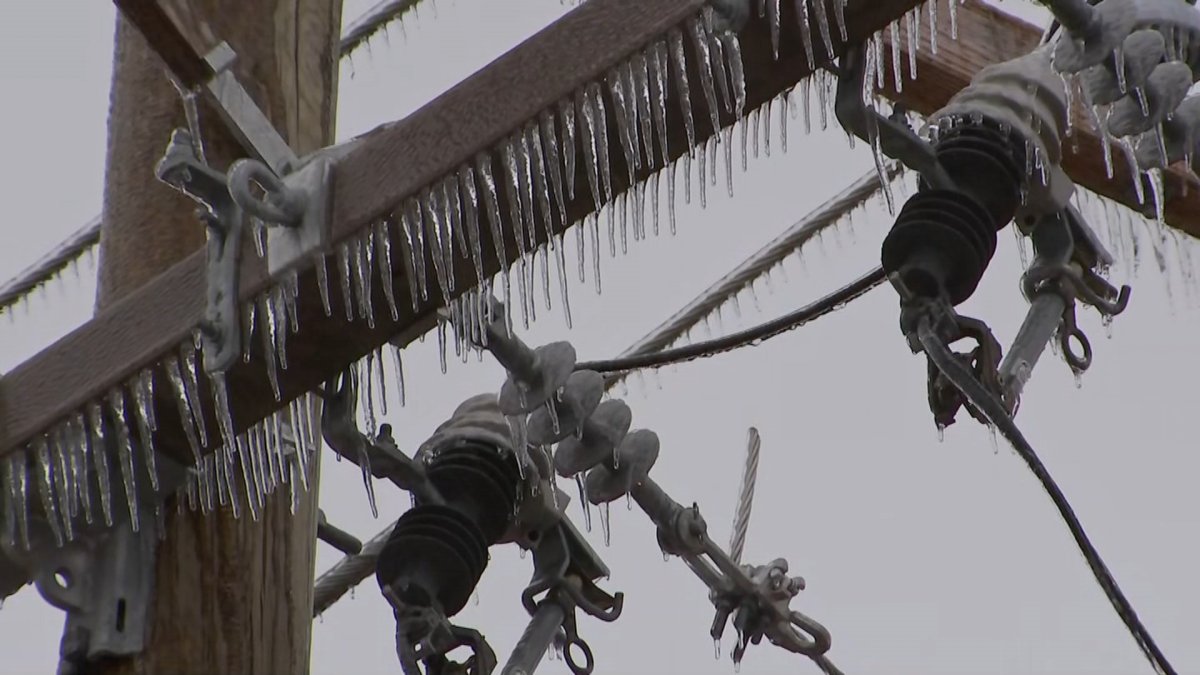 Here Are The Latest Ice Accumulation Measurements Around the Chicago ...