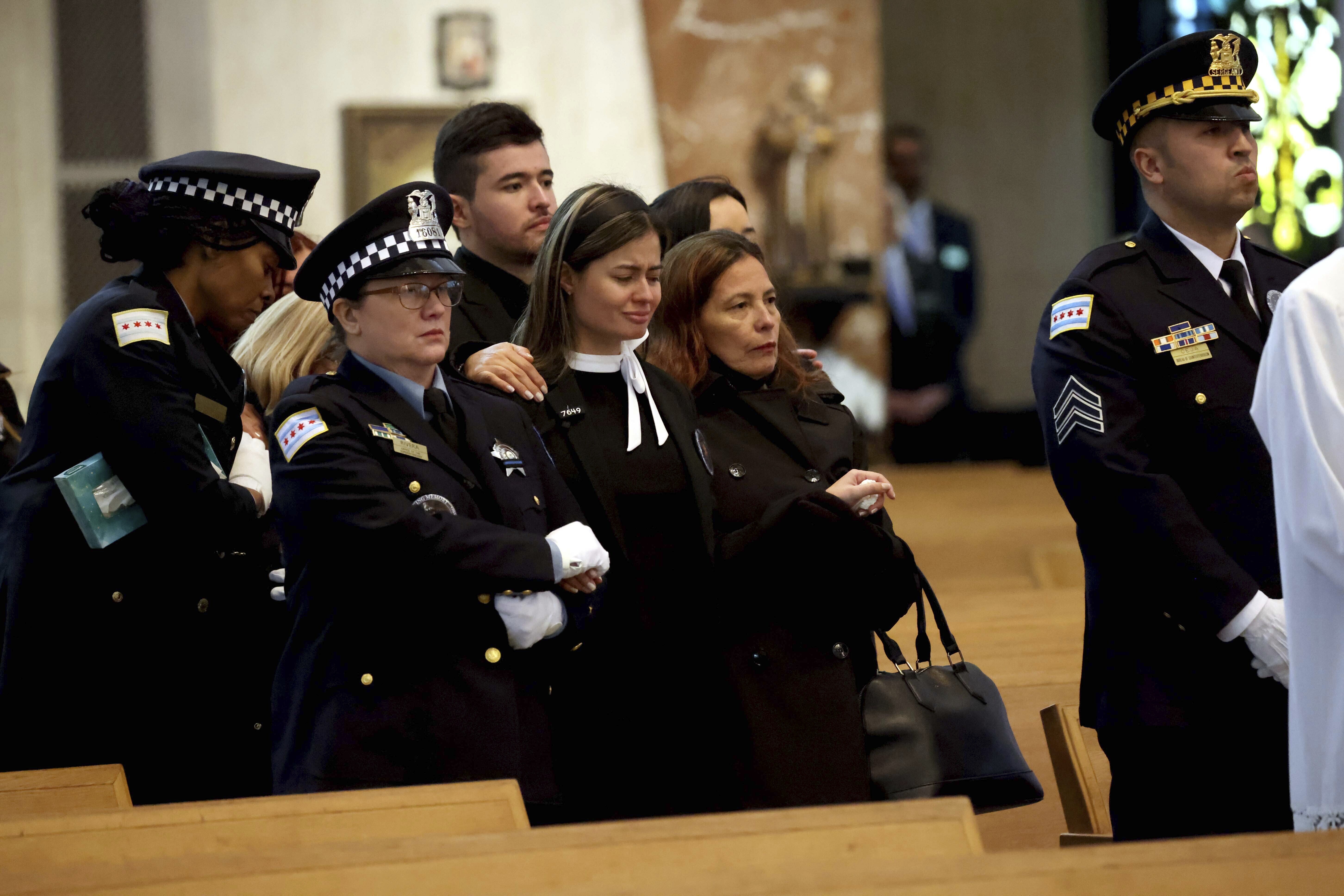 Chicago Police Officer Funeral, Procession For Andrés Vásquez Lasso ...