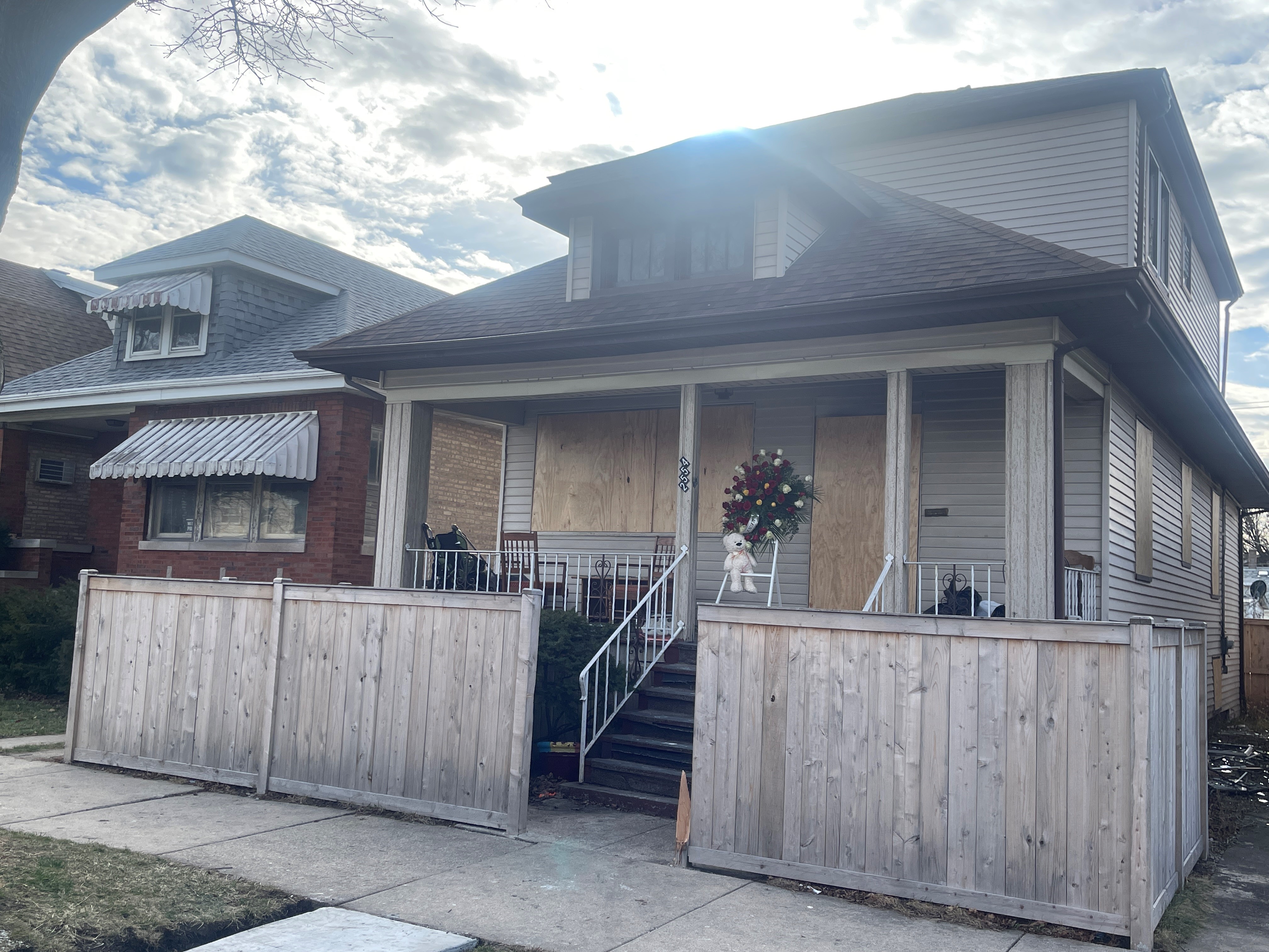 Firefighter Heard 911 Call for Blaze at His Own Home That Left Wife, 3 ...