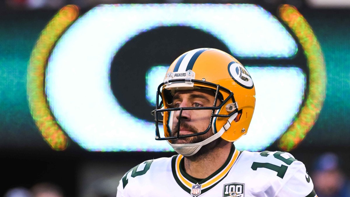 Aaron Rodgers Calls Himself ‘Debatably’ Best Green Bay Packer Ever ...