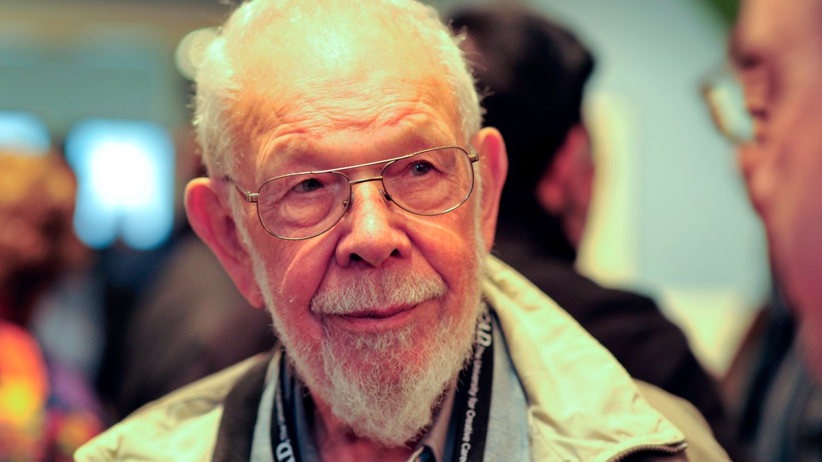 Mad Magazine Cartoonist Al Jaffee Dead at 102 – NBC Chicago