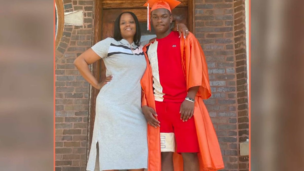 ‘I Miss Him So Much:’ Chicago Mother Pleads for Justice in Teen Son’s ...