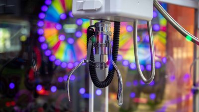 Claw It Chicago, Claw City lean into collectible trends – NBC Chicago