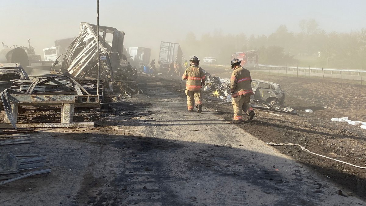 Wisconsin Woman ID’d as 1 of 6 Victims Killed in Illinois Dust Storm ...