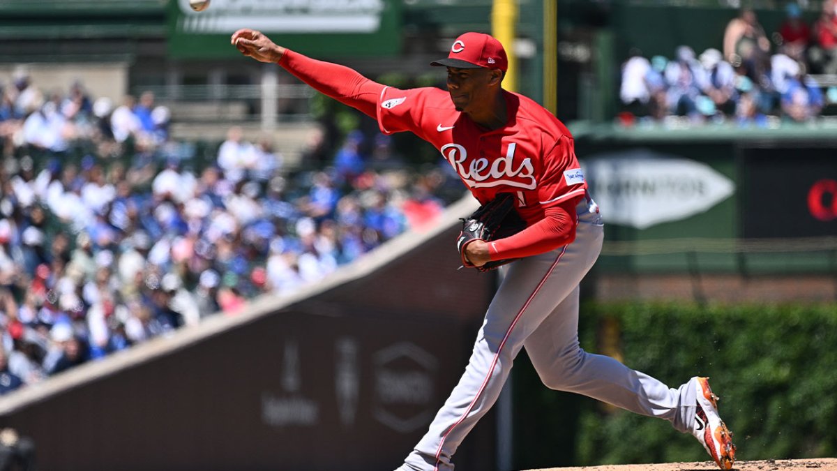 Hunter Greene Throws 6 Hitless Innings as Reds Pound Cubs 9-0 – NBC Chicago