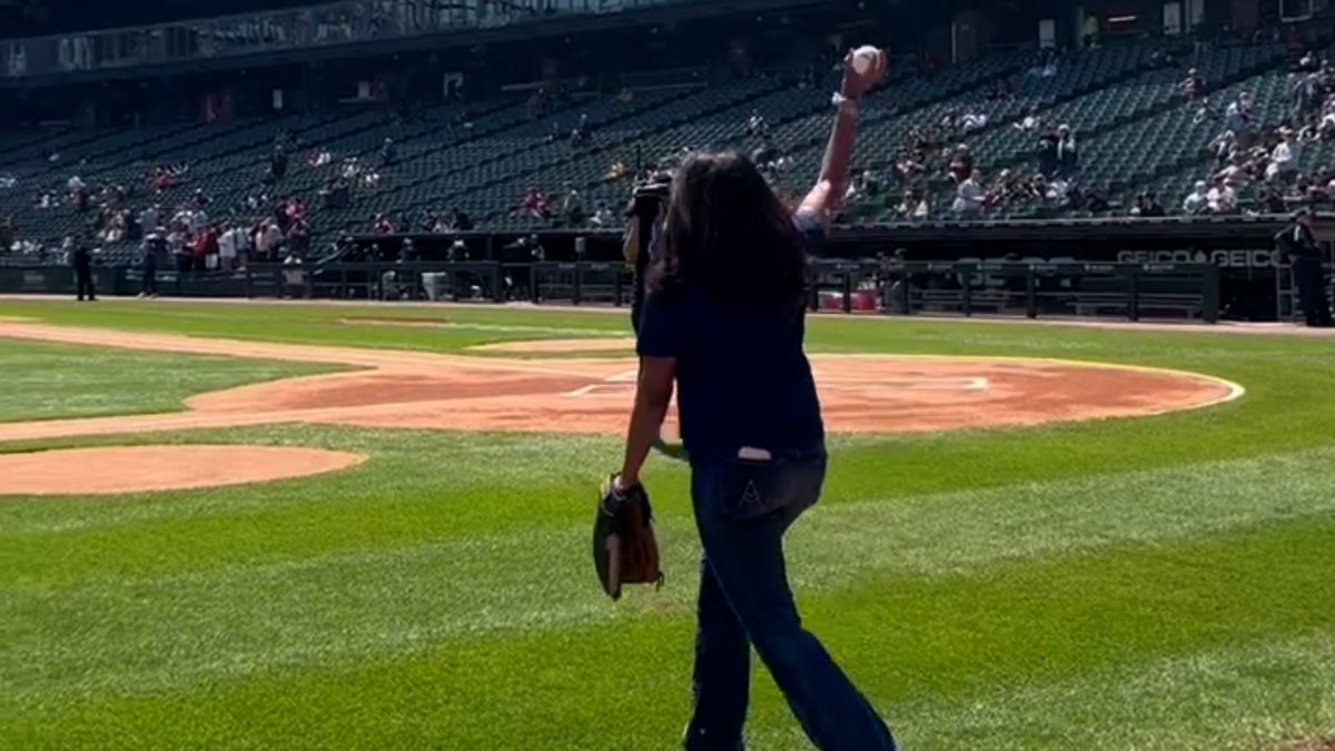 NBC 5 Meteorologist Alicia Roman Throws the First Pitch at White Sox ...
