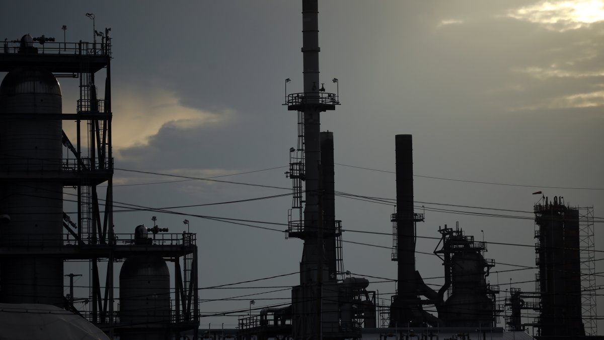 ‘Disruption’ at Porter County BP refinery results in ‘unplanned flaring ...