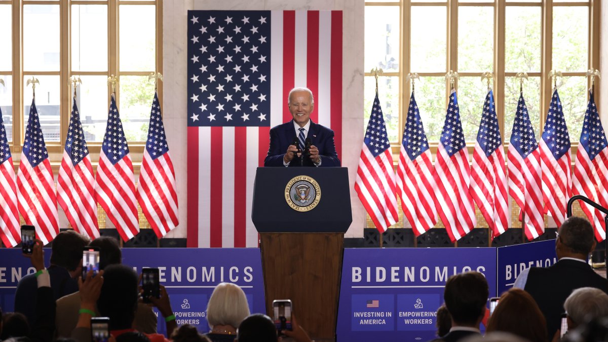 President touts ‘Bidenomics’ during ‘major’ economic speech in Chicago ...