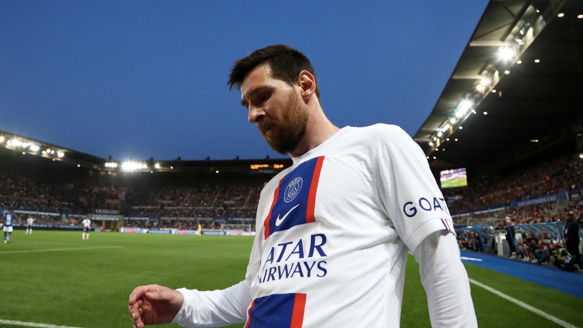PSG Coach Confirms Lionel Messi’s Departure From Club – NBC Chicago