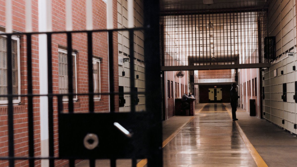 Barry Lee Jones walks free after 29 years at Arizona prison – NBC Chicago