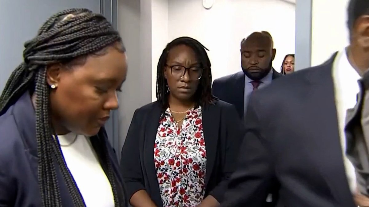 Mom accused of telling son to shoot man at Chicago restaurant speaks ...