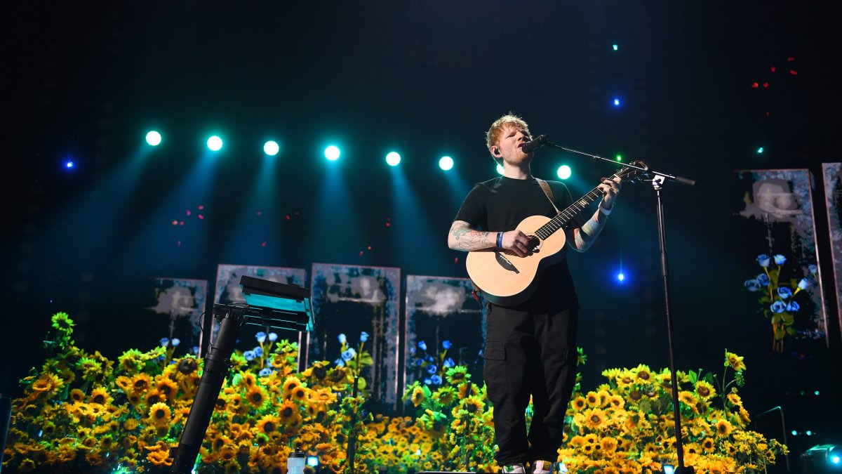 Ed Sheeran broke a record at Chicago’s Soldier Field that not even ...