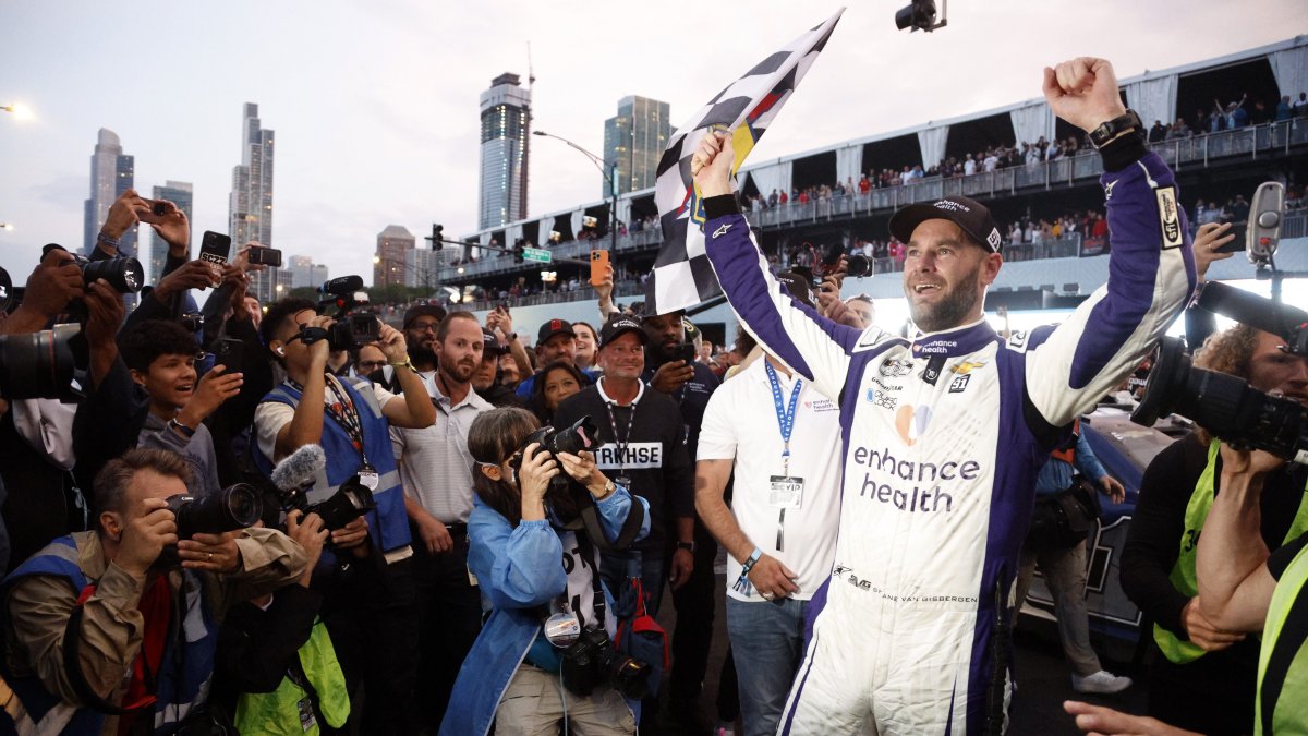 Shane van Gisbergen triumphs in NASCAR Chicago Street Race – NBC Chicago