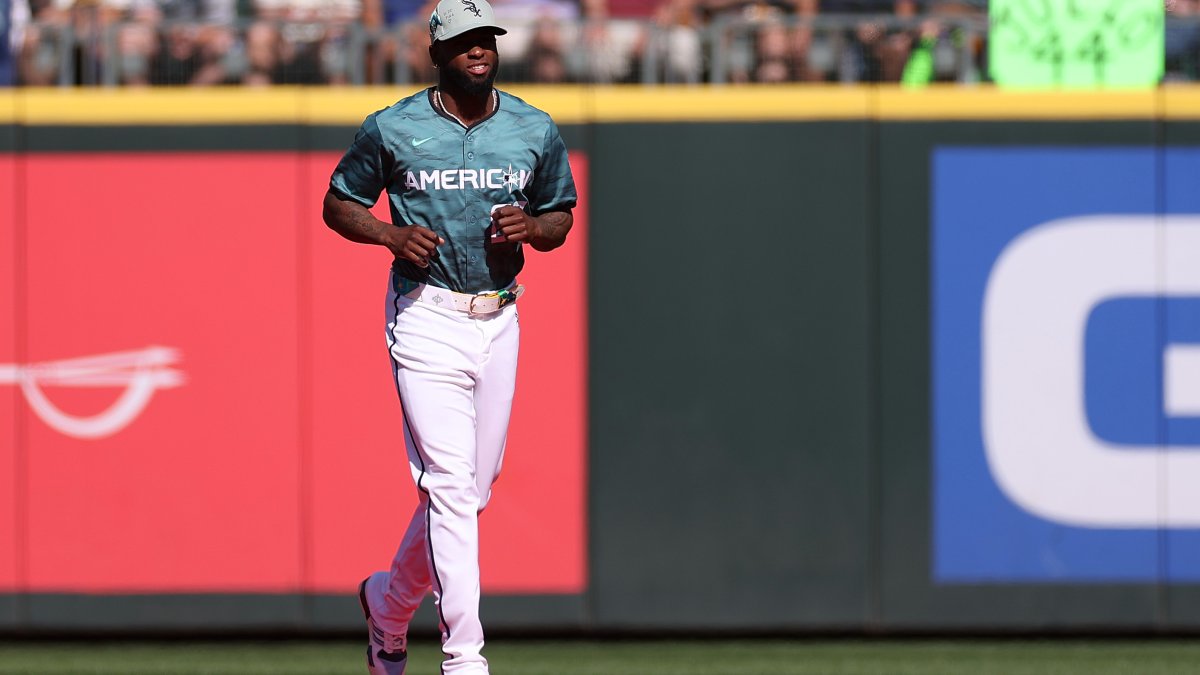 MLB.com experts rank Luis Robert Jr. second in AL MVP race – NBC Chicago