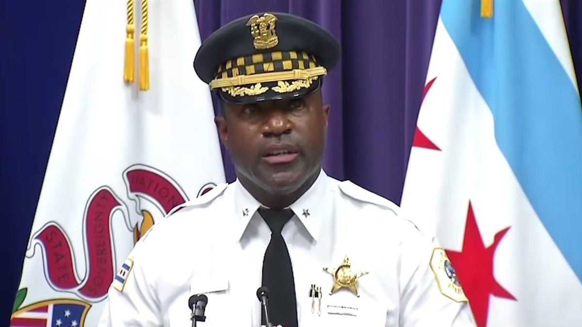 Chicago Mayor Brandon Johnson names Larry Snelling next police ...