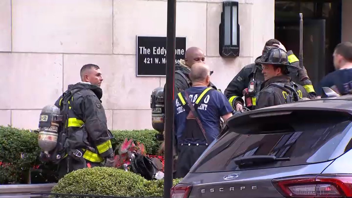 Lake View high-rise fire seriously injures 1 – NBC Chicago