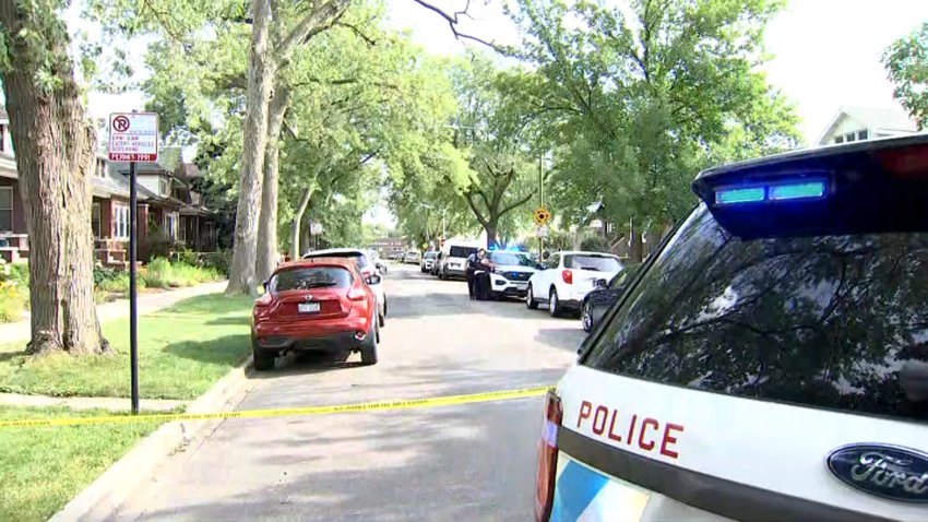 USPS mail carrier shot during robbery attempt on Chicago’s NW Side ...