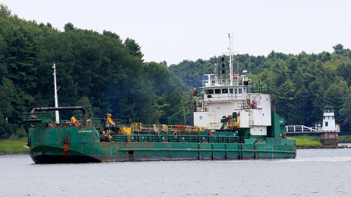 Maine lighthouse bridge injures 11 people – NBC Chicago