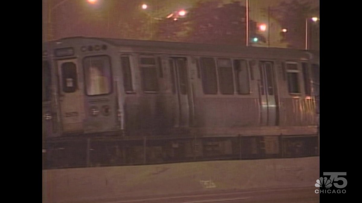 2006: CTA Blue Line fire and derailment traps hundreds of passengers in ...