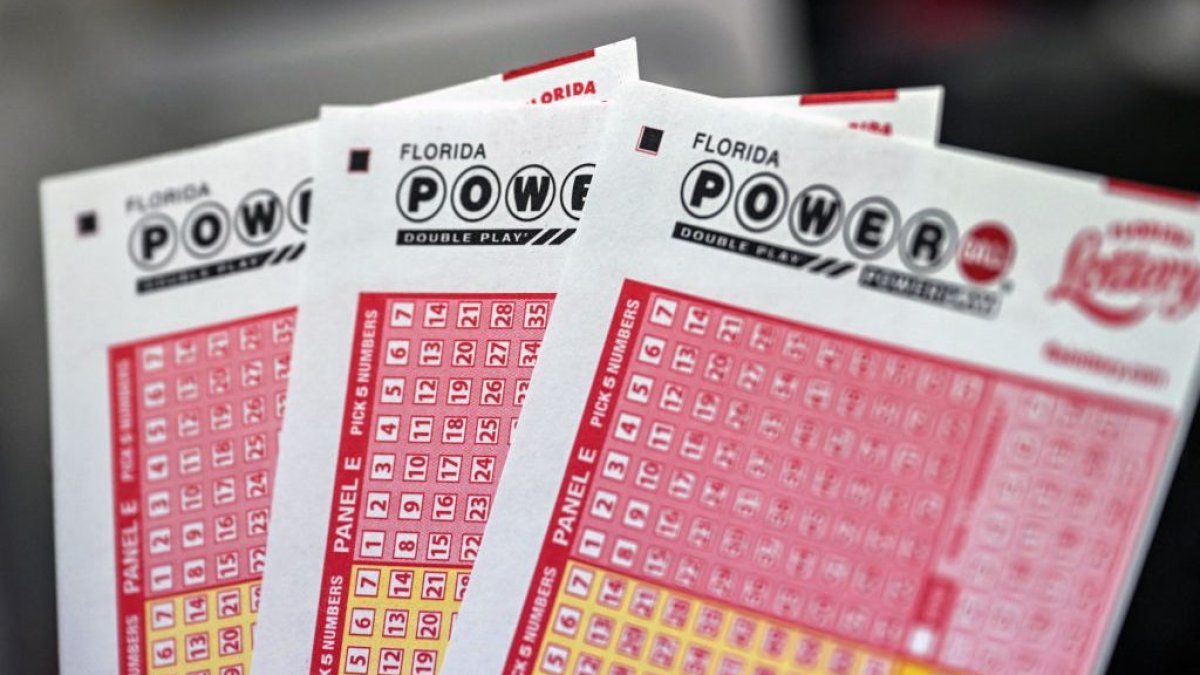 Winning numbers from Monday’s $750 million Powerball jackpot – NBC Chicago