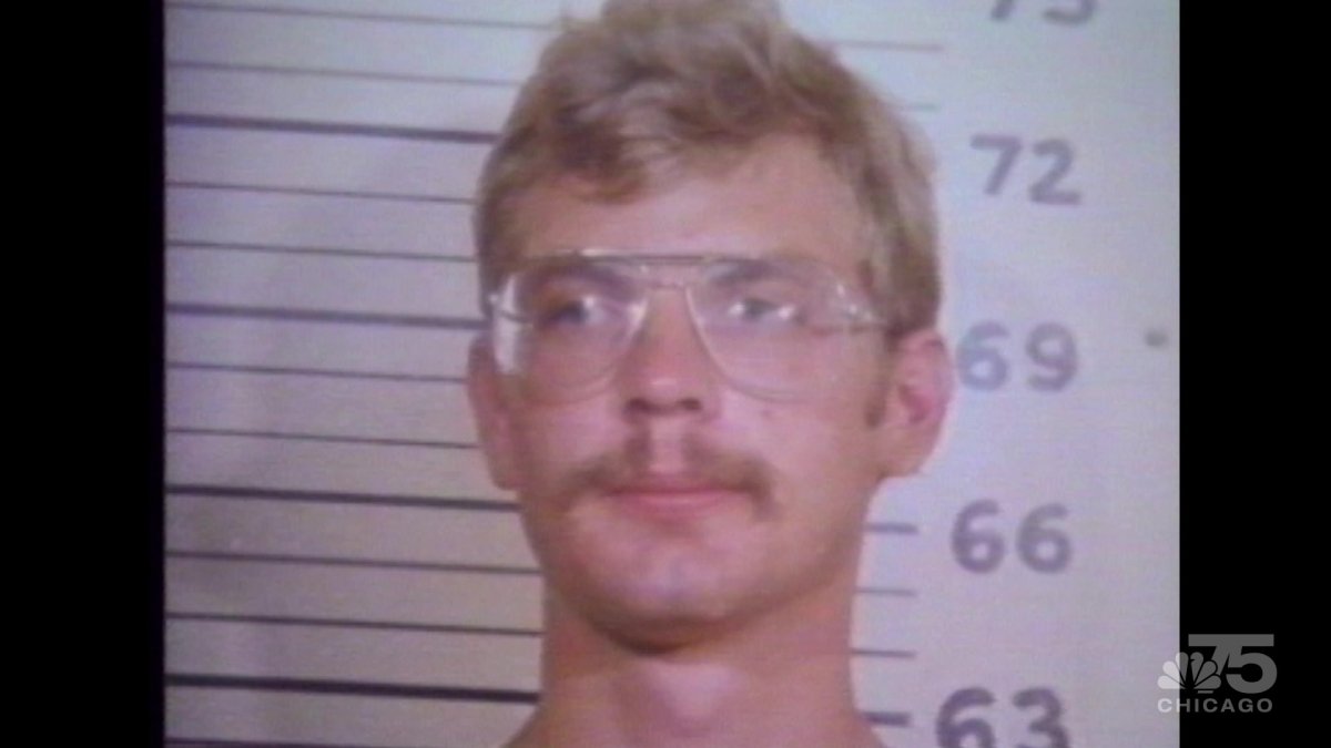 1991: Who is Jeffrey Dahmer? – NBC Chicago