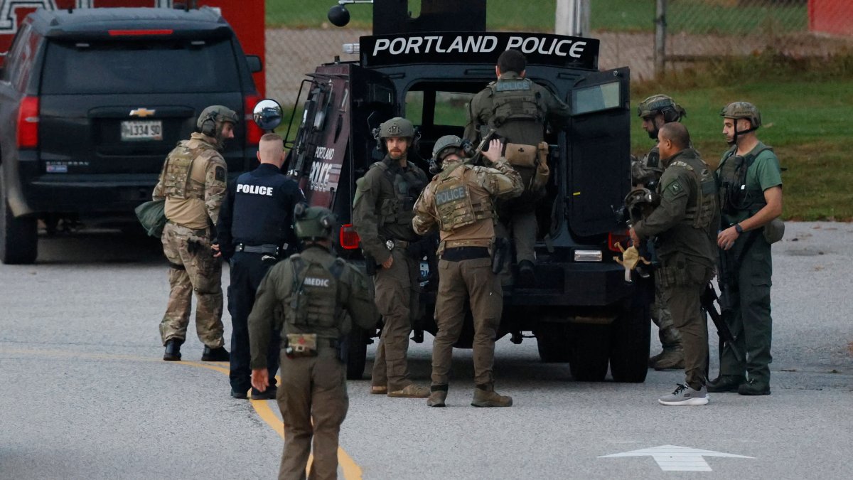 Lewiston mass shooting: What Maine gun laws say as manhunt still ...