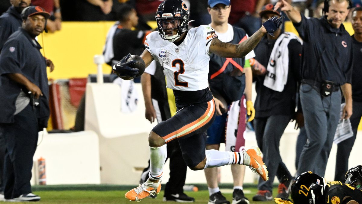 DJ Moore puts up Bears’ best first quarter in decades – NBC Chicago