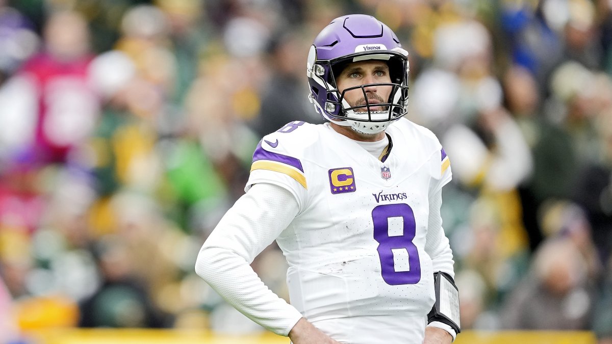 Kirk Cousin to Falcons reports ends Justin Fields trade rumor – NBC Chicago