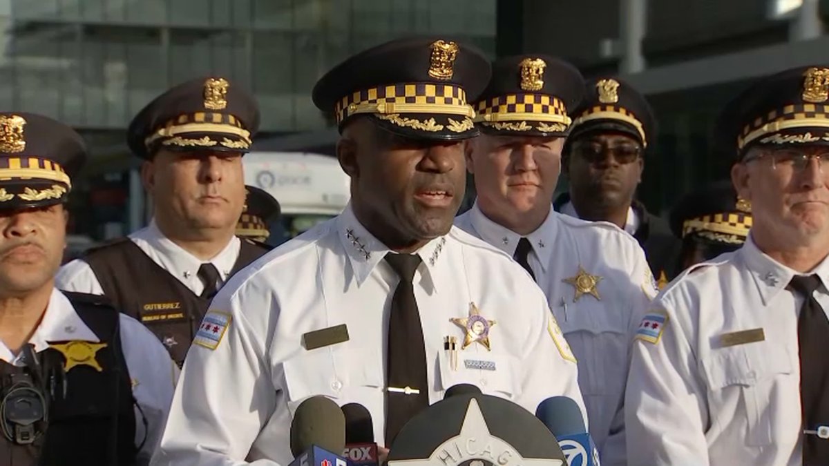 Watch: Police update on CPD officer shot near Grand Crossing ...