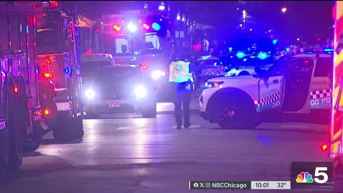 Uptown high-rise fire leaves 3 injured, 2 critically – NBC Chicago Uptown high-rise fire leaves 3 injured, 2 critically – NBC Chicago