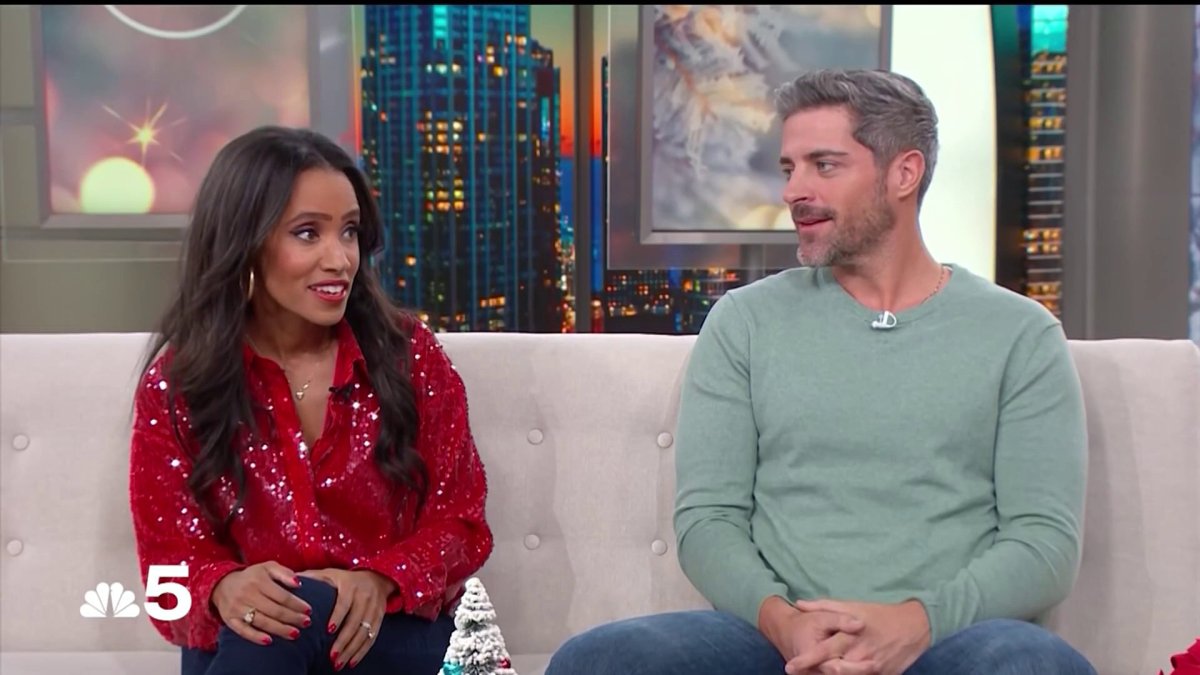 ‘Chicago Today’ host Cortney Hall shines in Hulu’s ‘Reporting for ...