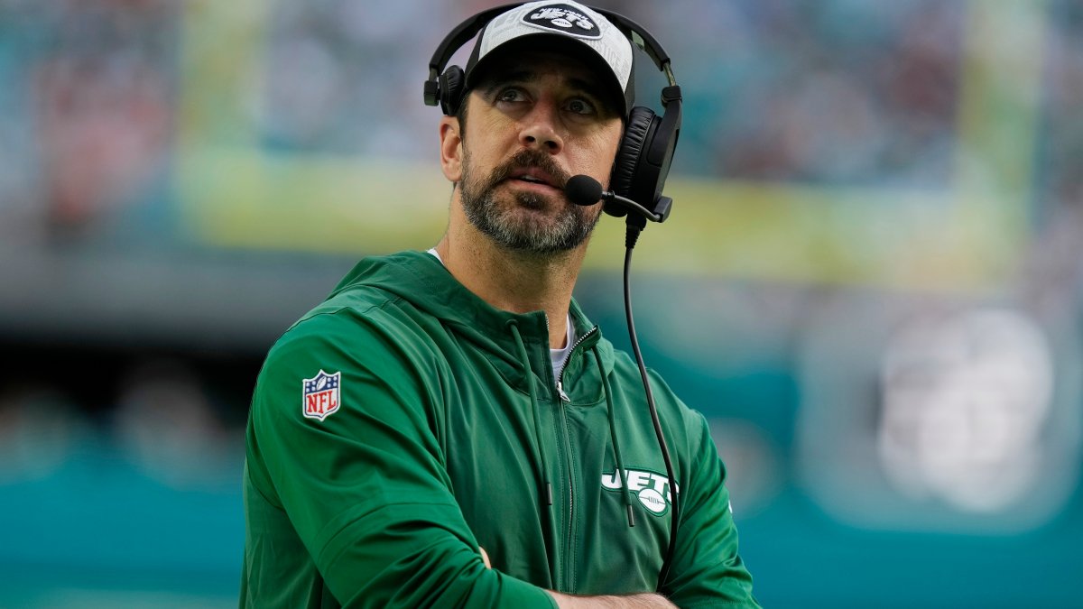 Aaron Rodgers favorite to earn RFK Jr. VP bid, per betting site – NBC ...