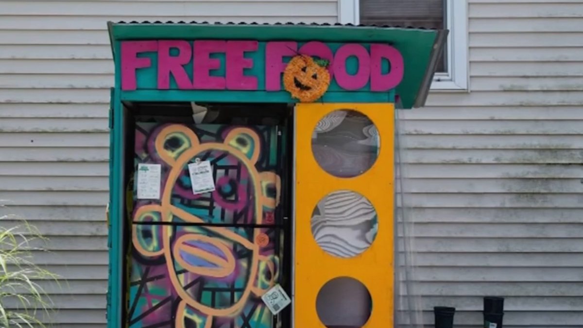 Love Fridge Chicago’s community fridges sparking unity and generosity ...