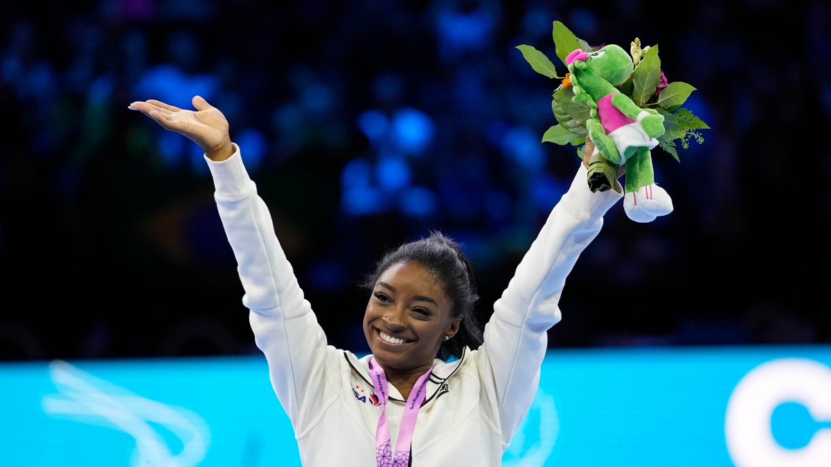 Gymnastics Star Simone Biles Named Ap Female Athlete Of The Year A